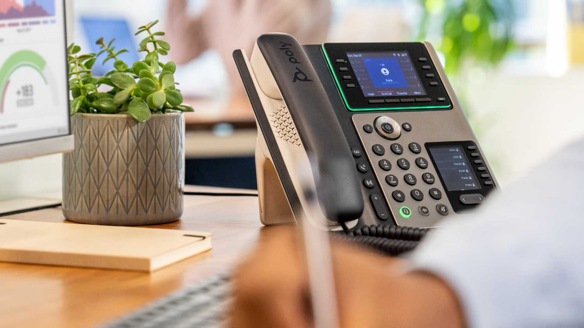 Eliminating Team Miscommunication & Tech Barriers With Office Phones